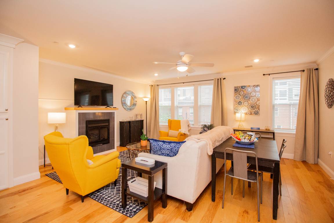 93 M² Apartment ∙ 2 Bedrooms ∙ 4 Guests - Boston, MA