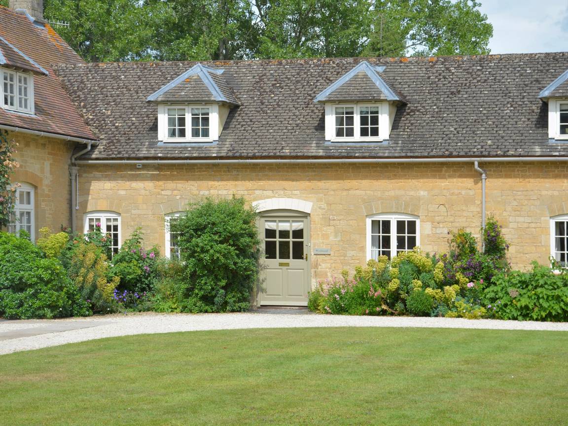 Cottage ∙ 2 Bedrooms ∙ 4 Guests - Winchcombe