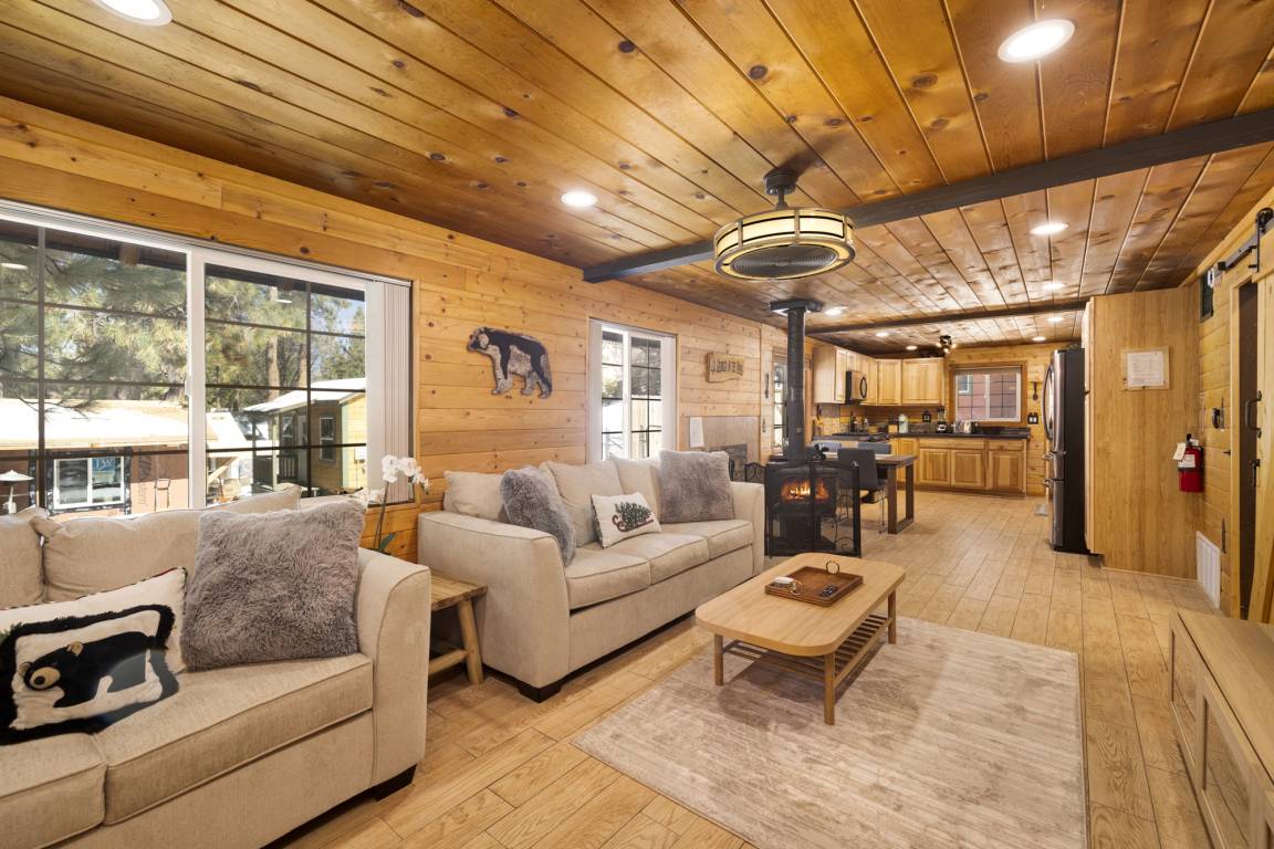 86 M² Cabin ∙ 2 Bedrooms ∙ 5 Guests - California