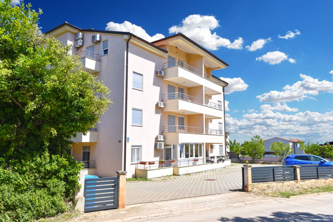 52 M² Appartement ∙ 1 Slaapkamer ∙ 2 Gasten - Ližnjan