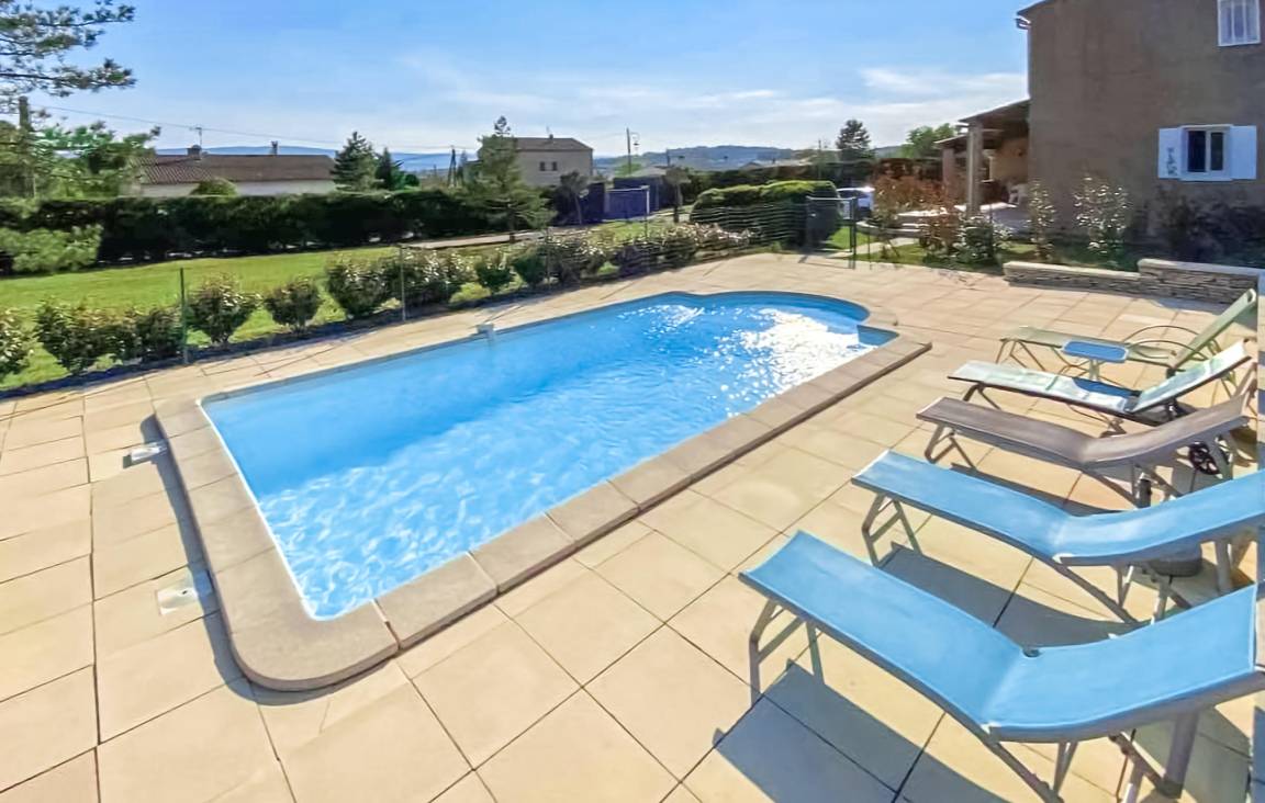 90 M² House ∙ 3 Bedrooms ∙ 8 Guests - Cucuron