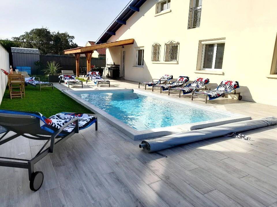 116 M² Gîte ∙ 4 Bedrooms ∙ 8 Guests - Bayonne
