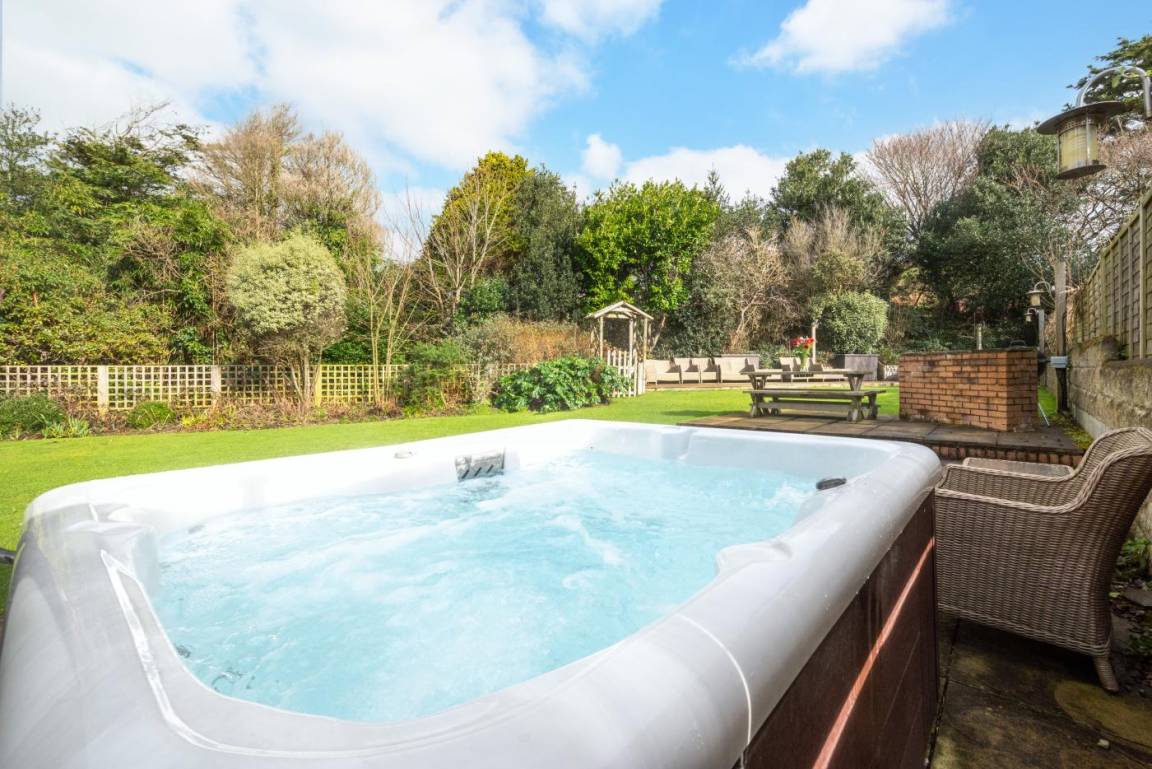 Cottage ∙ 5 Bedrooms ∙ 10 Guests - Croyde