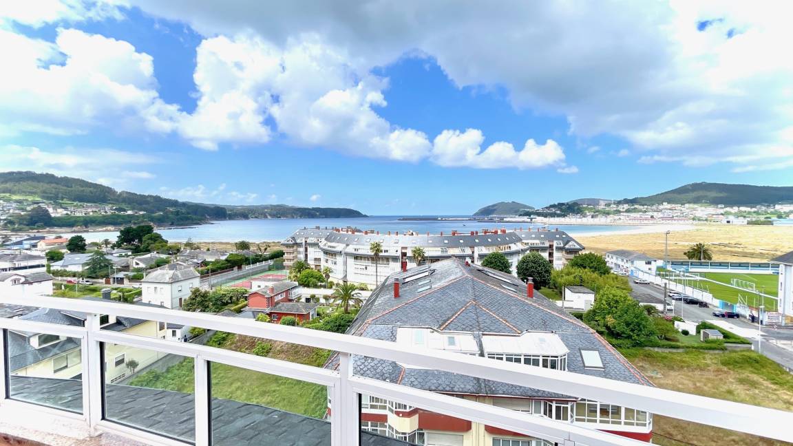 136 M² Apartment ∙ 3 Bedrooms ∙ 5 Guests - Viveiro