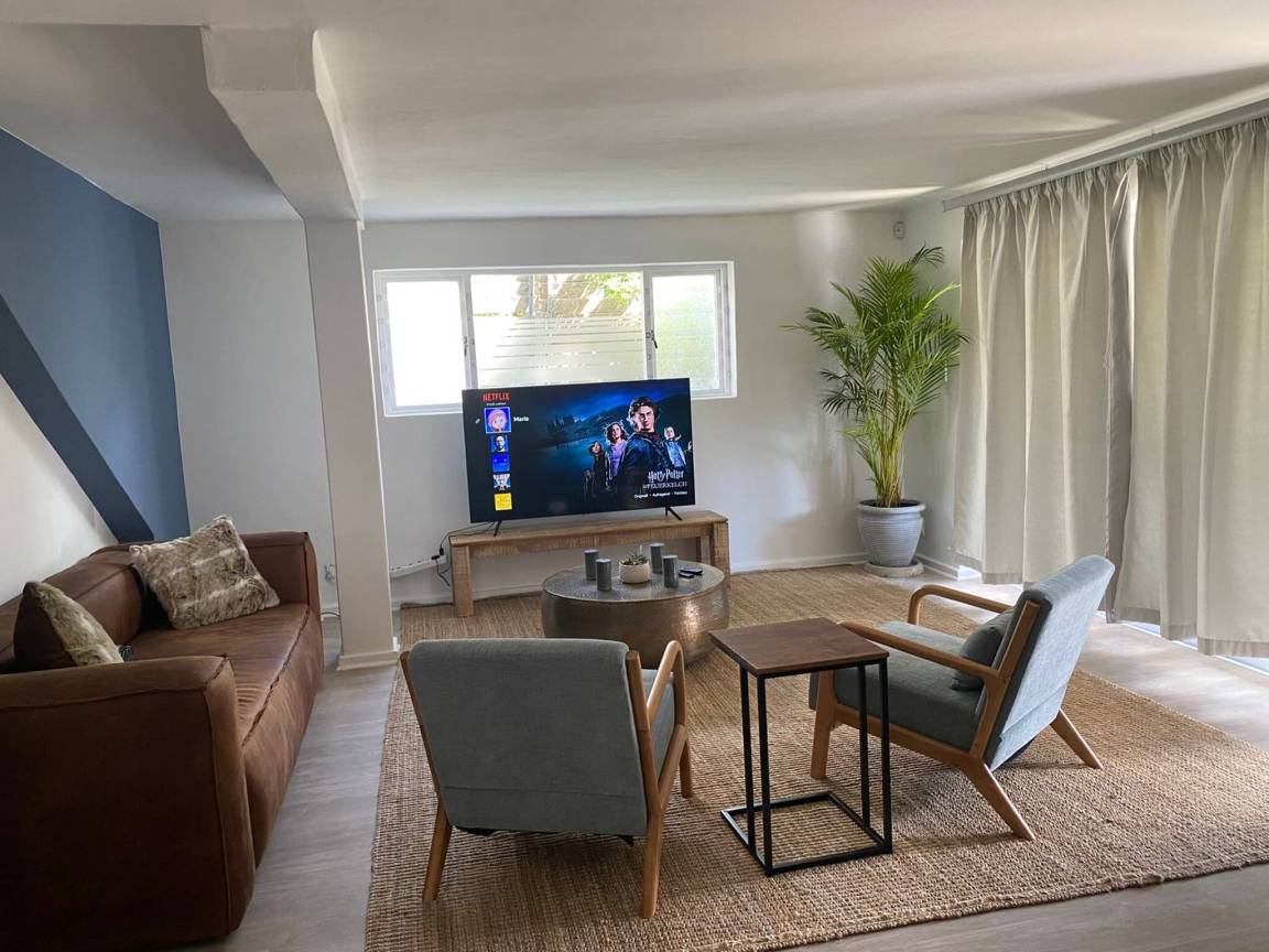 98 M² Apartment ∙ 2 Bedrooms ∙ 4 Guests - Cape Town