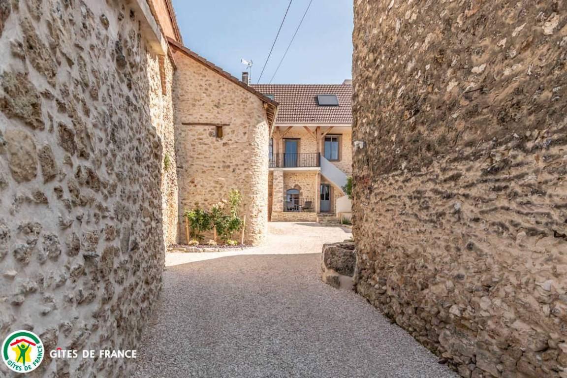 130 M² Gîte ∙ 4 Chambres ∙ 8 Personnes - Marne