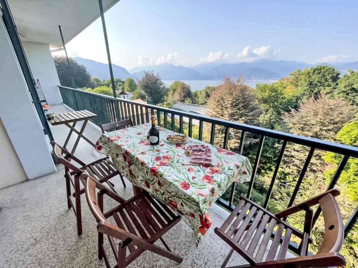 119 M² Apartamento ∙ 1 Quarto ∙ 4 Hóspedes - Stresa