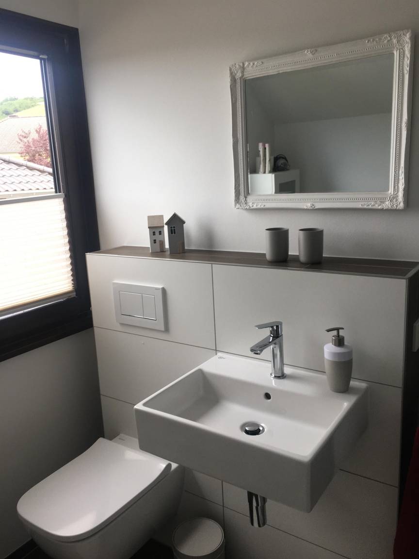 45 M² Ferienwohnung ∙ 1 Schlafzimmer ∙ 2 Gäste - Konz