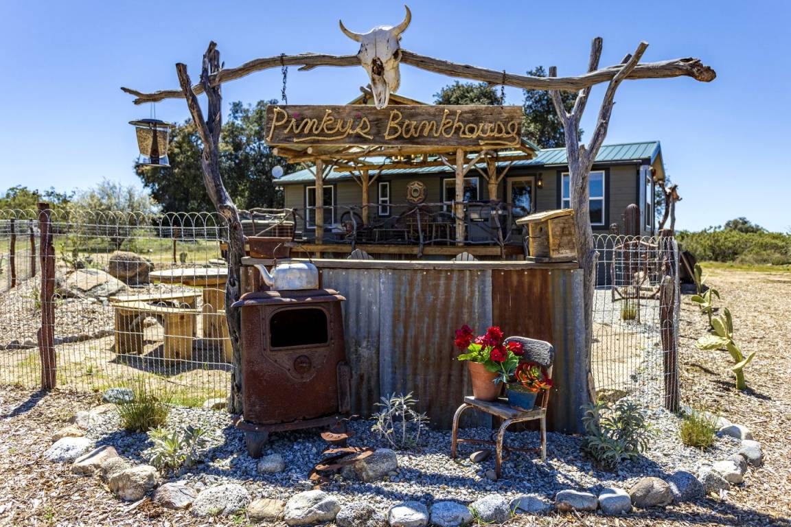 House ∙ 1 Bedroom ∙ 4 Guests - Warner Springs, CA