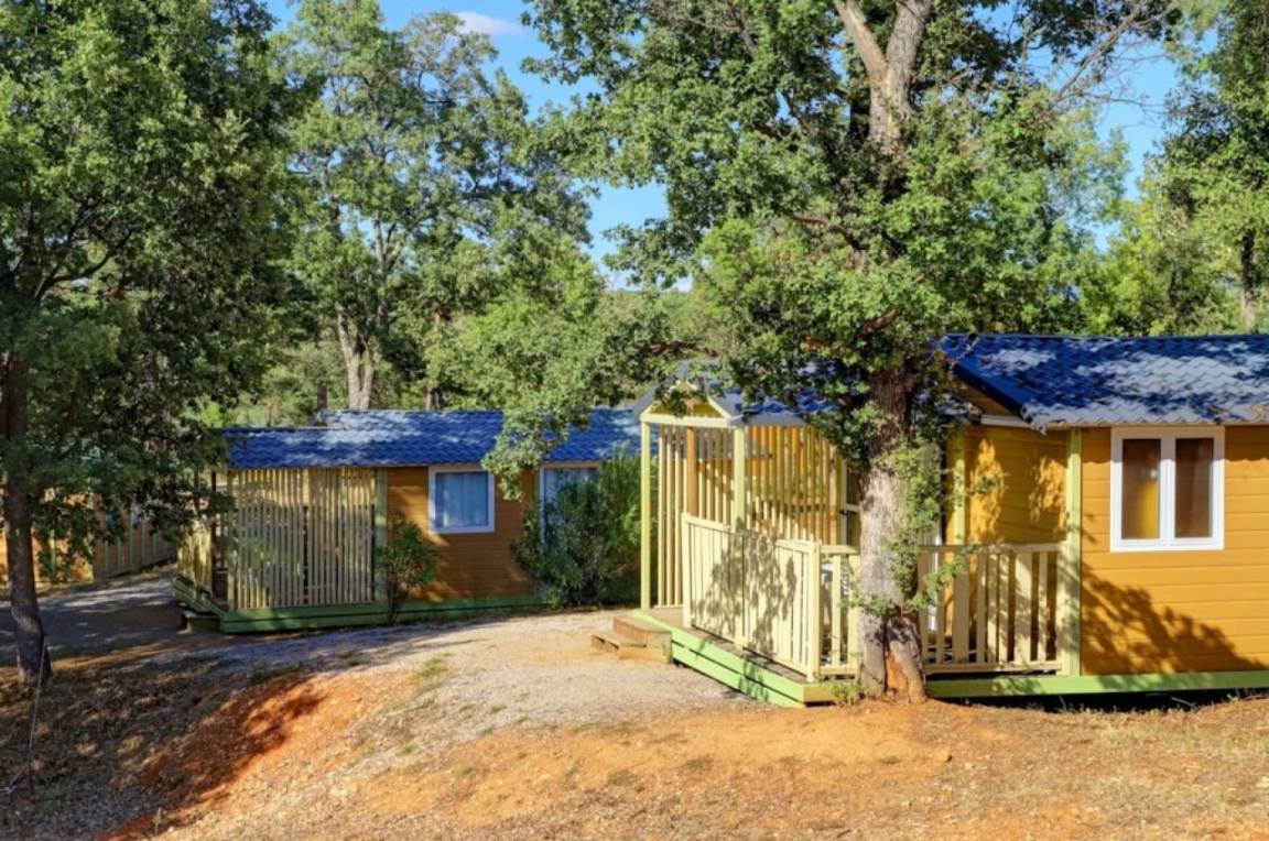 31 M² Camping ∙ 2 Bedrooms ∙ 7 Guests - Riez