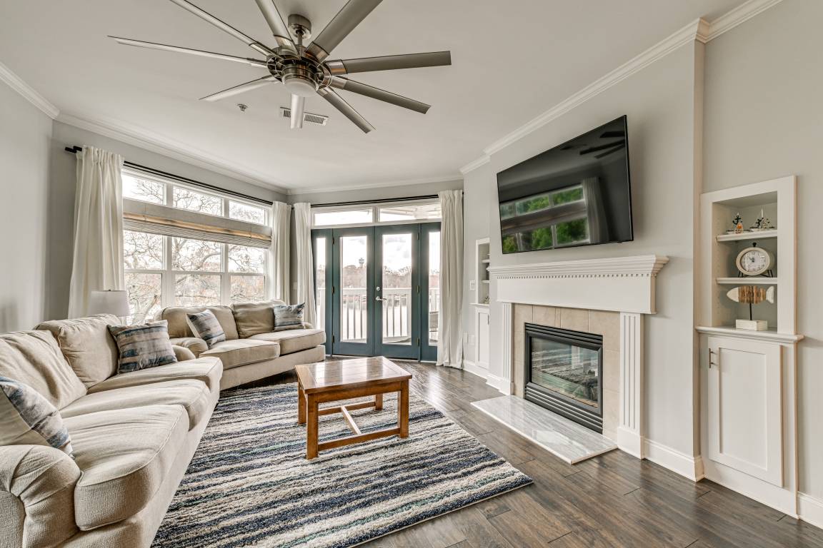 167 M² Apartment ∙ 3 Bedrooms ∙ 8 Guests - Mooresville, NC