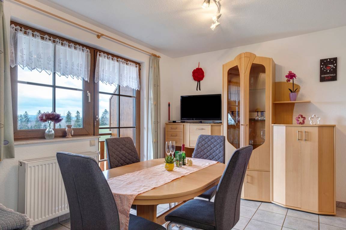 44 M² Ferienwohnung ∙ 2 Schlafzimmer ∙ 5 Gäste - Breitnau