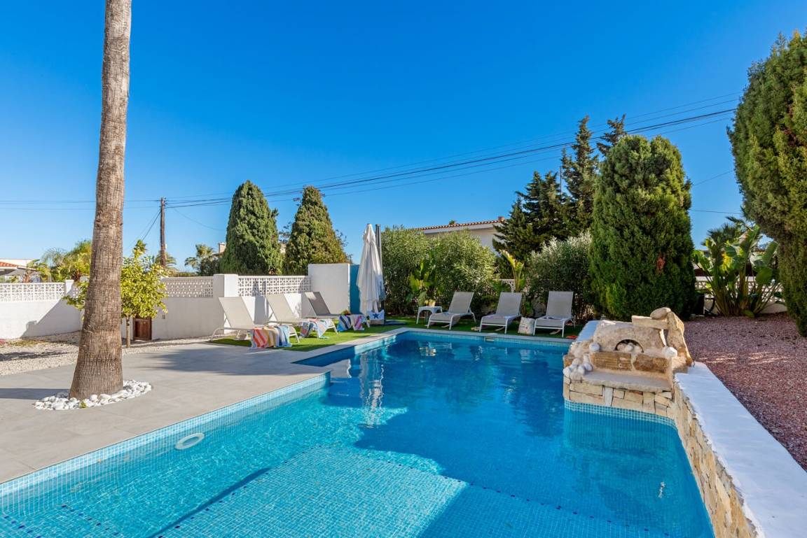 250 M² Villa ∙ 5 Chambres ∙ 10 Personnes - Calp