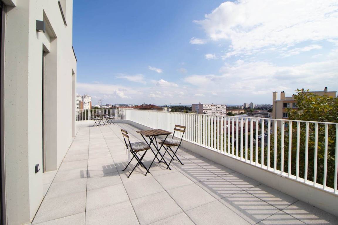 91 M² Chambre Privée ∙ 1 Chambre ∙ 5 Personnes - Villeurbanne