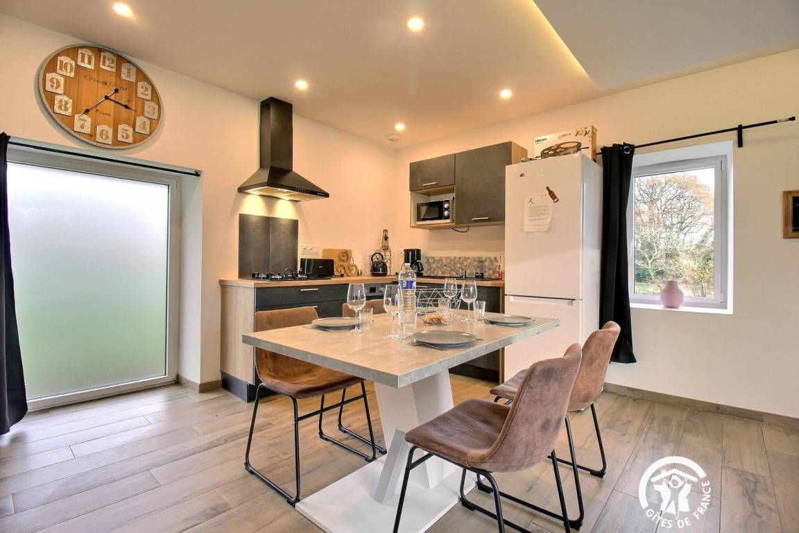 61 M² Gîte ∙ 2 Chambres ∙ 4 Personnes - Questembert