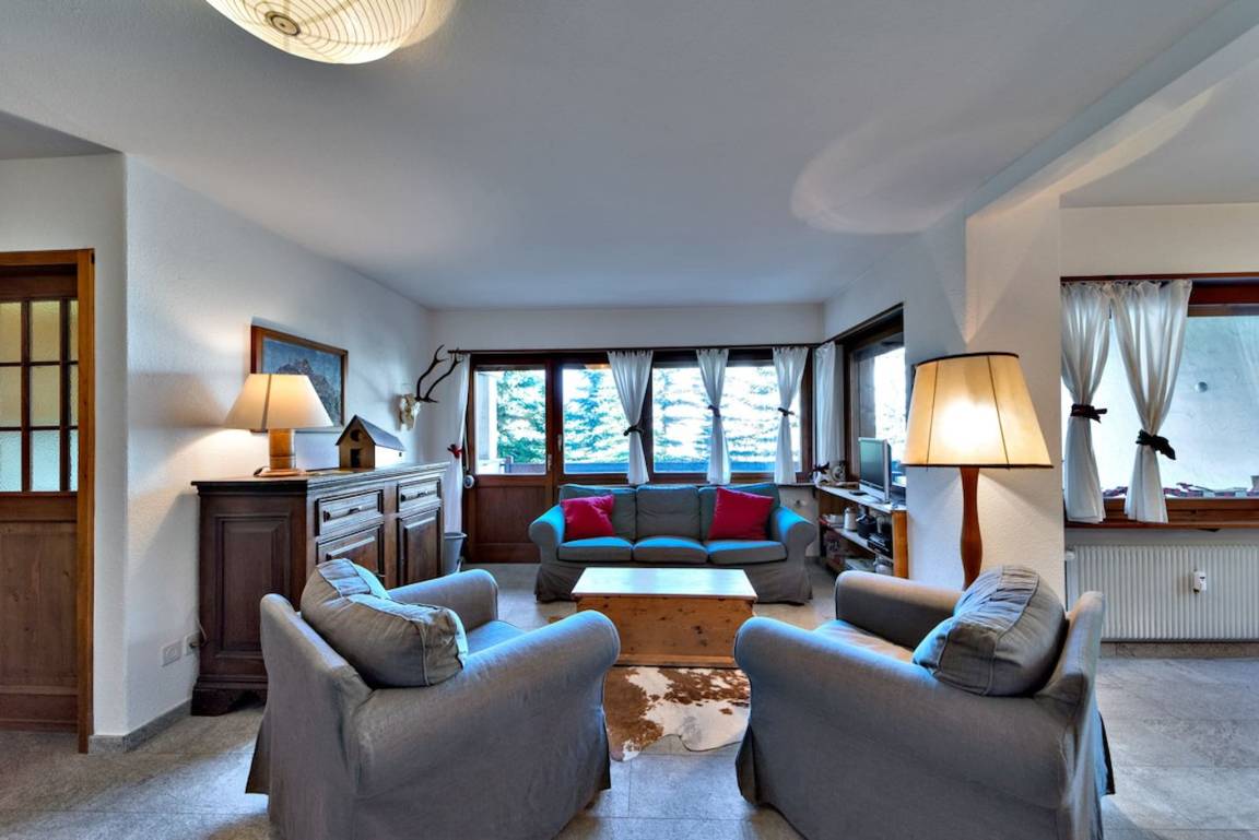 122 M² Ferienwohnung ∙ 4 Schlafzimmer ∙ 8 Gäste - Sankt Moritz