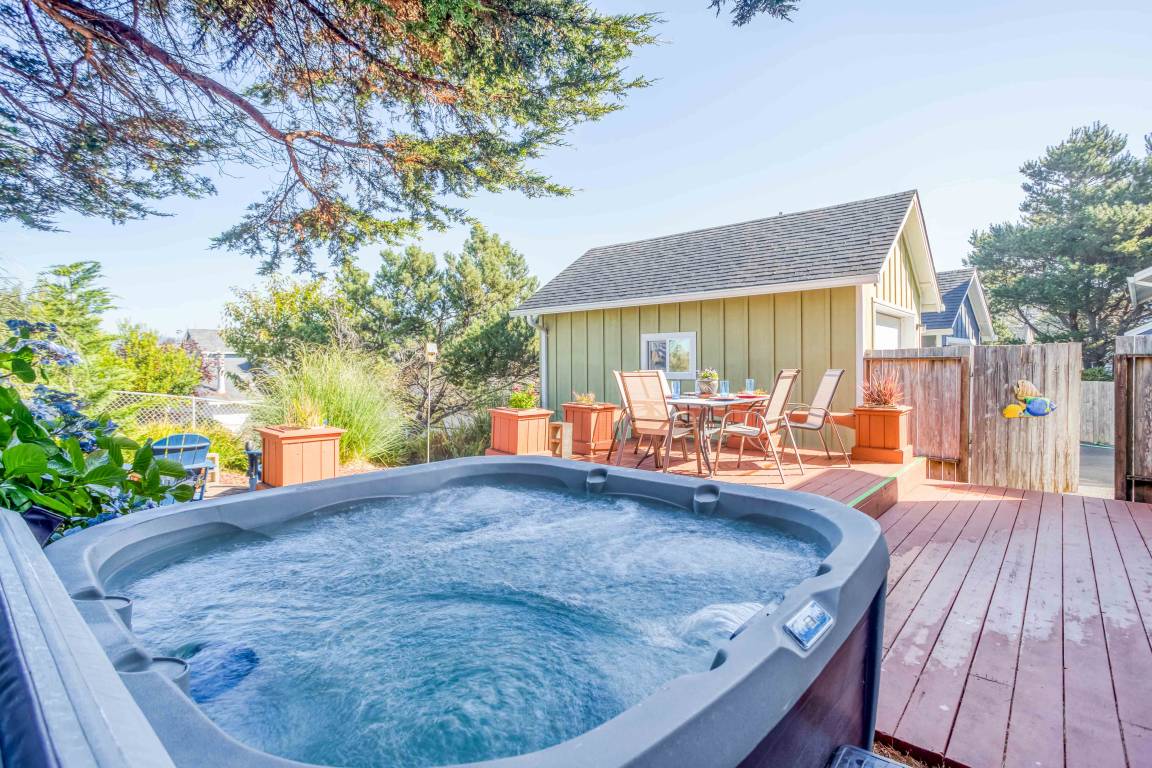 143 M² House ∙ 3 Bedrooms ∙ 9 Guests - Lincoln City, OR