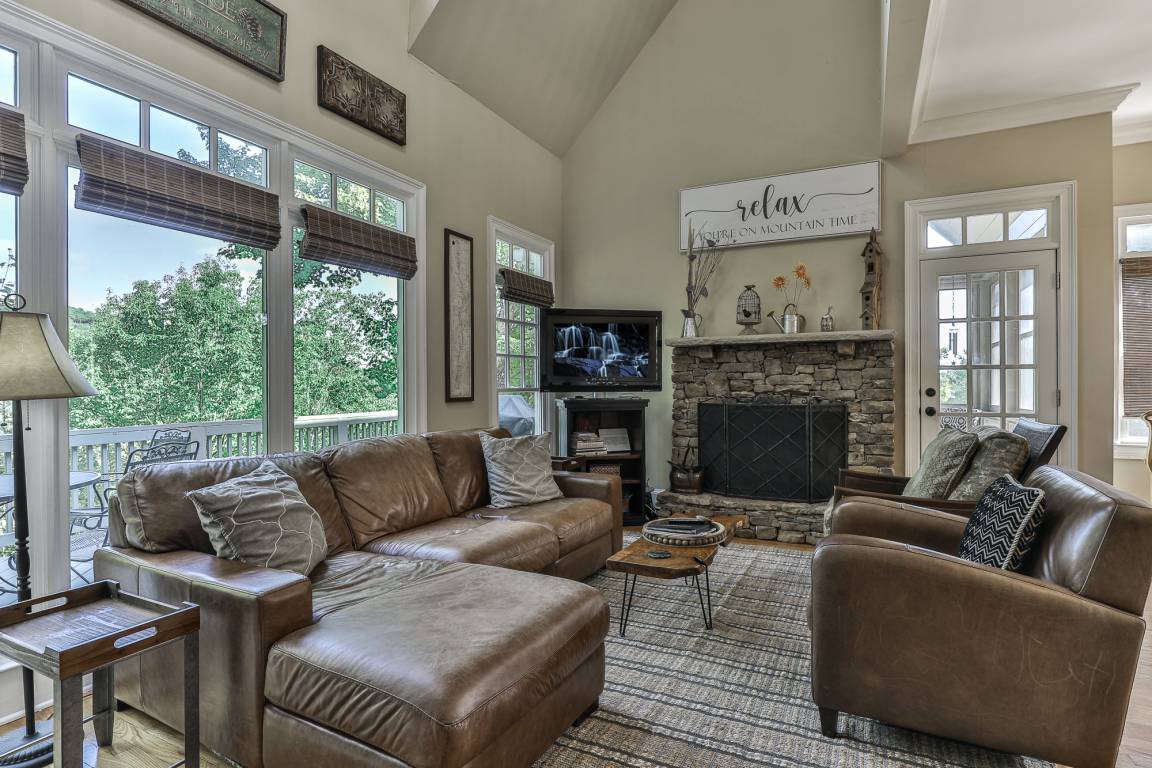 205 M² Cabin ∙ 4 Bedrooms ∙ 10 Guests - Jasper, GA