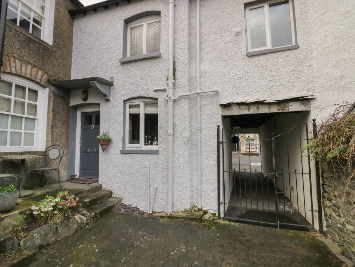 Cottage ∙ 3 Bedrooms ∙ 6 Guests - Grange-over-Sands