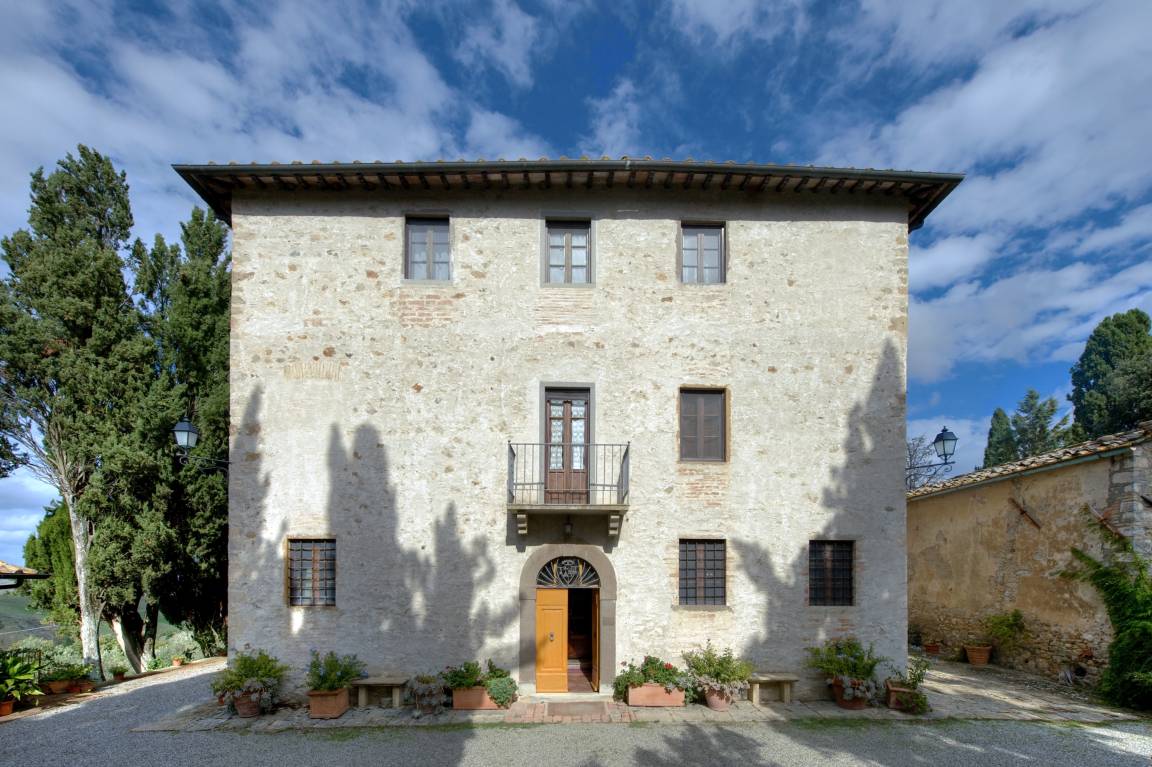 500 M² Farmhouse ∙ 10 Bedrooms ∙ 24 Guests - Volterra