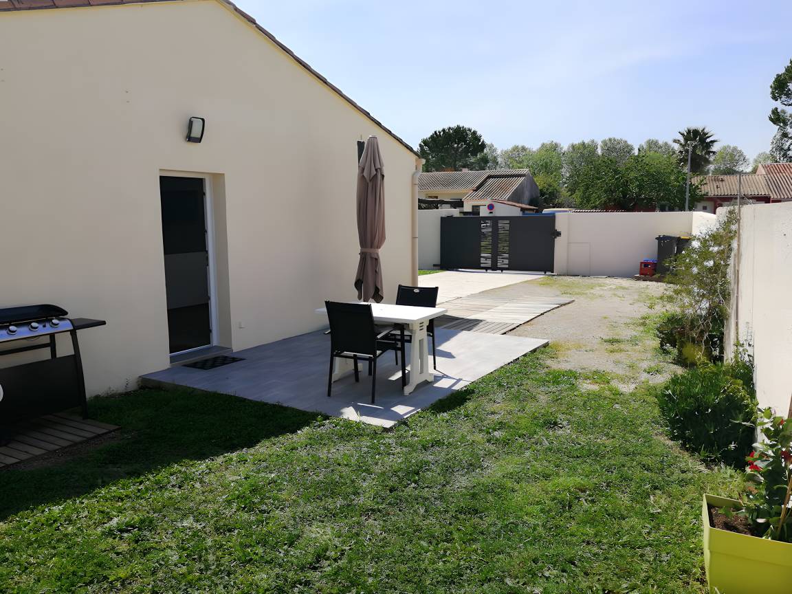 22 M² Studio ∙ 2 Personnes - Sommières