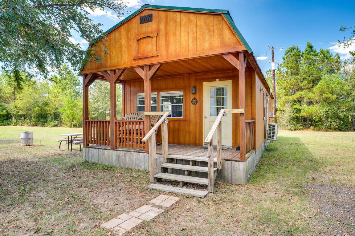 50 M² House ∙ 1 Bedroom ∙ 6 Guests - Texas Renaissance Festival