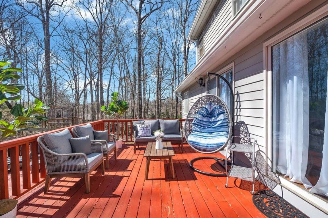 Apartment ∙ 8 Bedrooms ∙ 24 Guests - Asheville, NC
