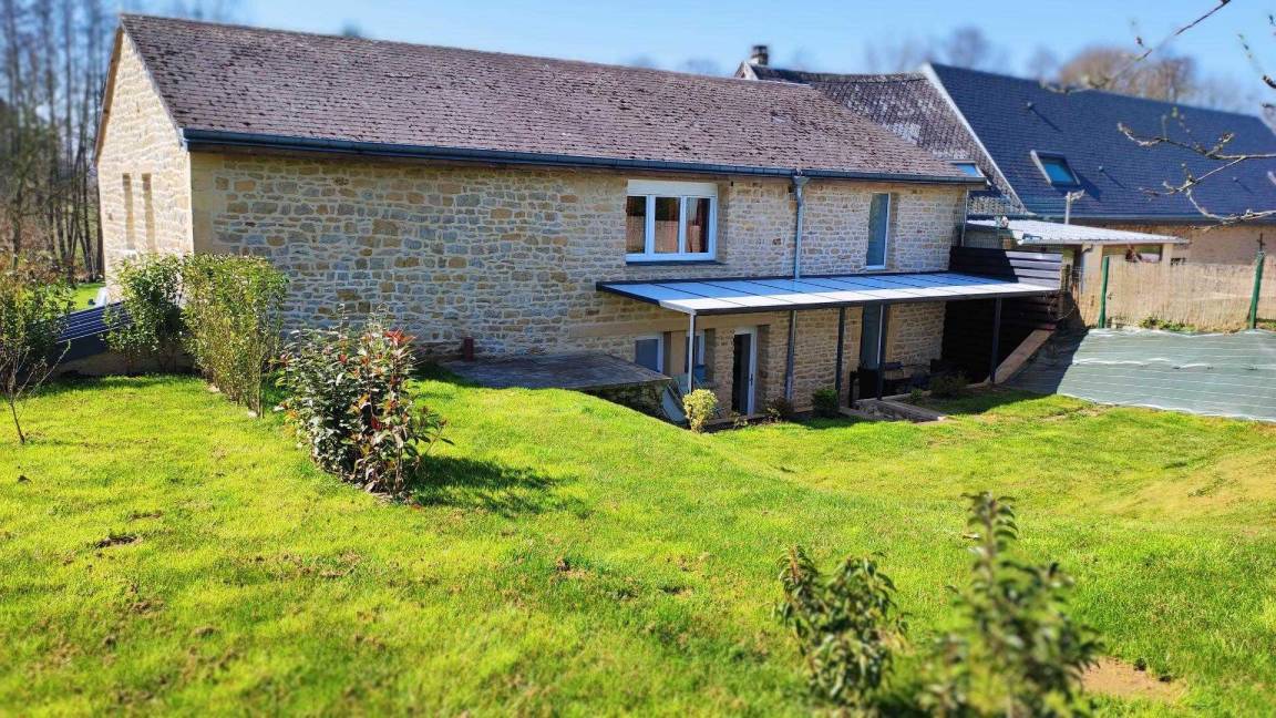 160 M² Gîte ∙ 4 Chambres ∙ 8 Personnes - Ardennes