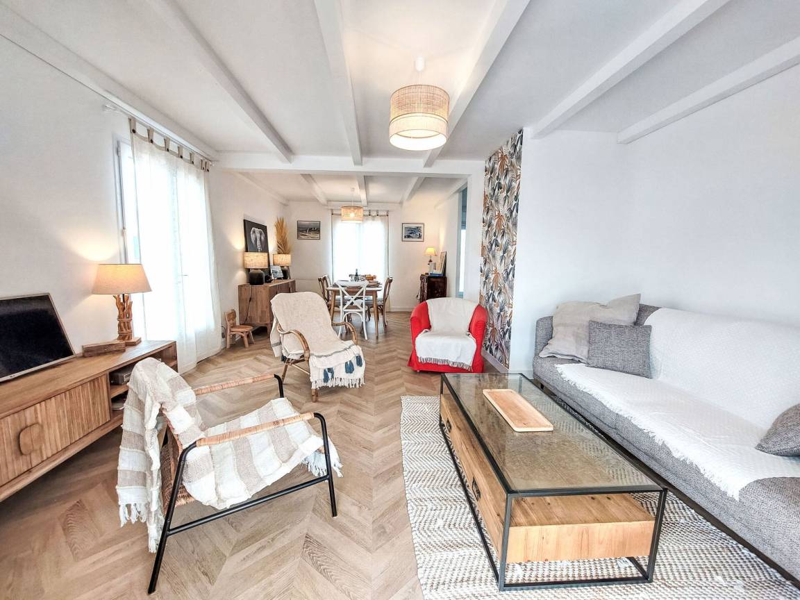107 M² Maison De Vacances ∙ 4 Chambres ∙ 8 Personnes - Batz-sur-Mer