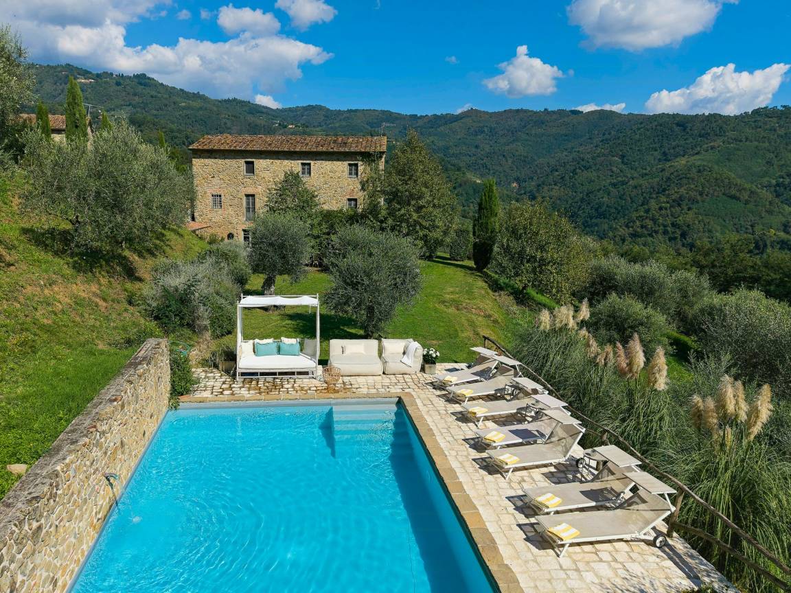 390 M² House ∙ 7 Bedrooms ∙ 14 Guests - Montecatini Terme