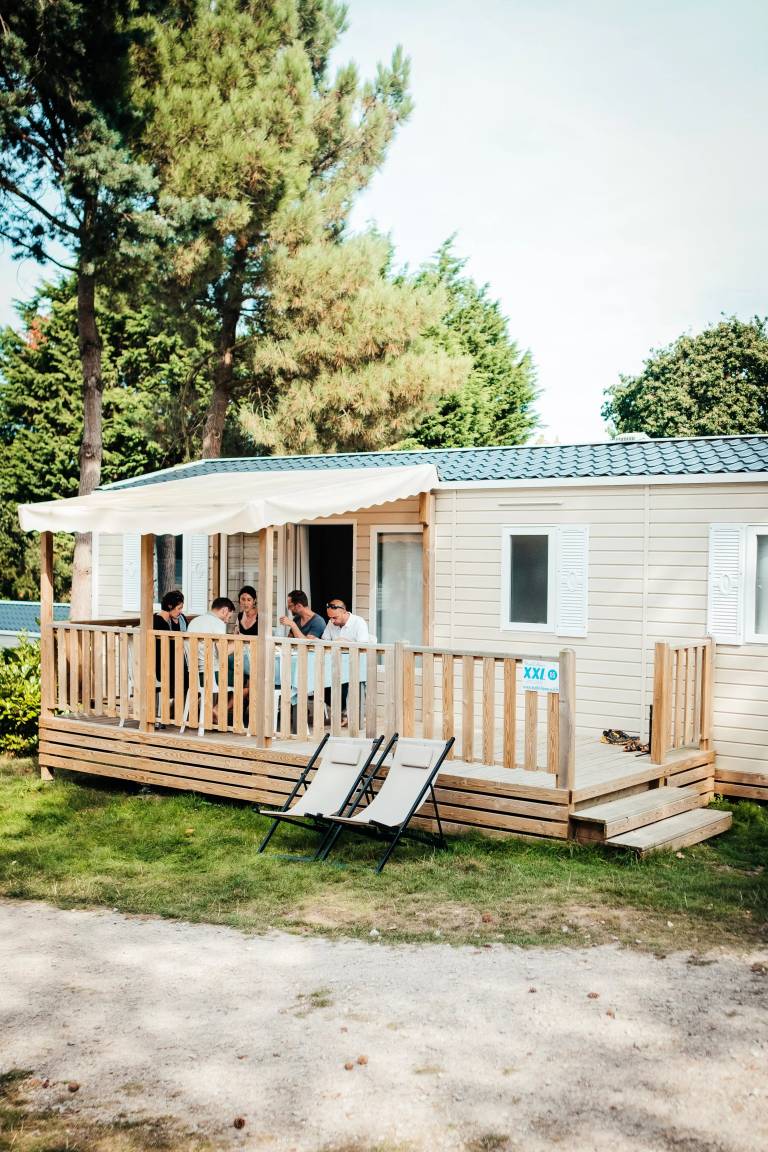 37 M² Mobil-home ∙ 4 Chambres ∙ 10 Personnes - Millau