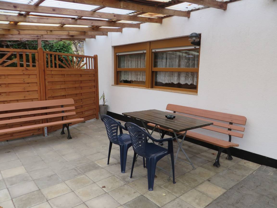 Ferienwohnung ∙ 1 Schlafzimmer ∙ 4 Gäste - Arnstadt
