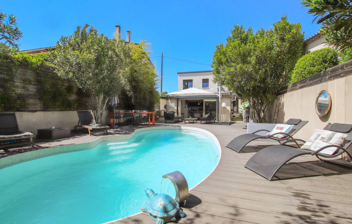 140 M² Maison De Vacances ∙ 2 Chambres ∙ 5 Personnes - Festival d'Avignon