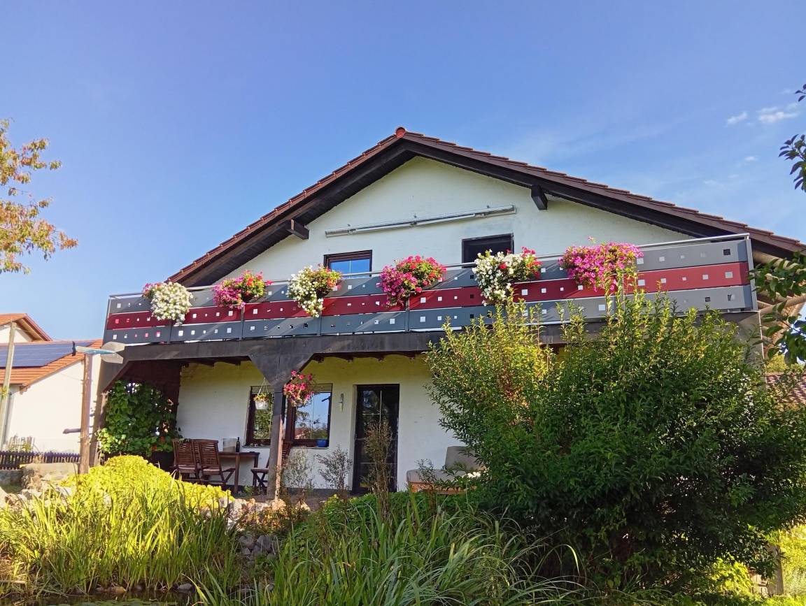 75 M² Apartment ∙ 3 Bedrooms ∙ 5 Guests - Furth im Wald