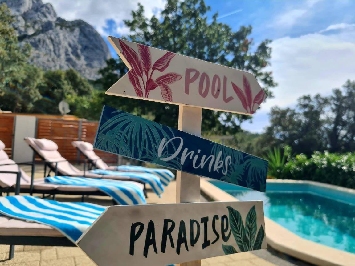 160 M² Huis ∙ 5 Slaapkamers ∙ 10 Gasten - Baška Voda
