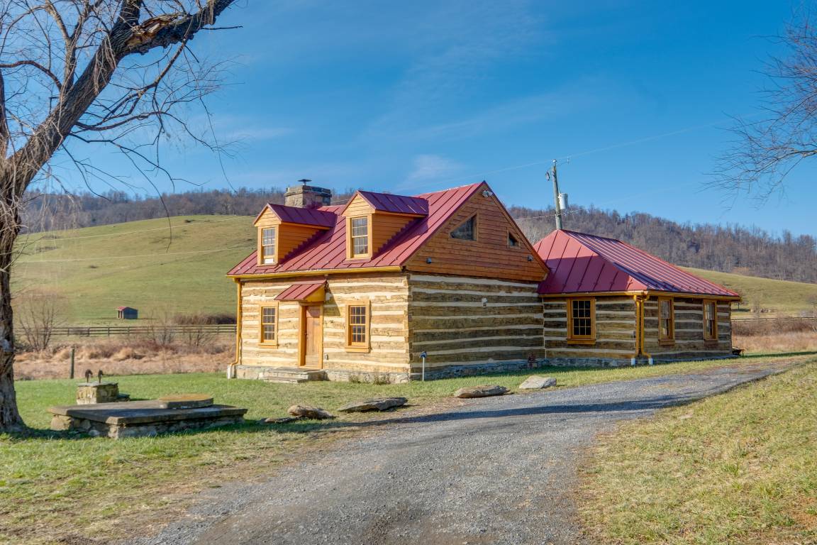 232 M² House ∙ 3 Bedrooms ∙ 7 Guests - Delaplane Cellars, Delaplane