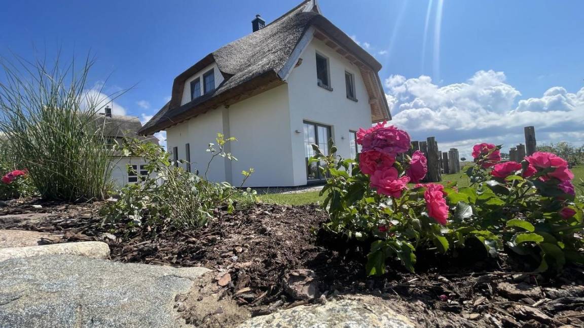 108 M² Maison De Vacances ∙ 3 Chambres ∙ 6 Personnes - Hiddensee