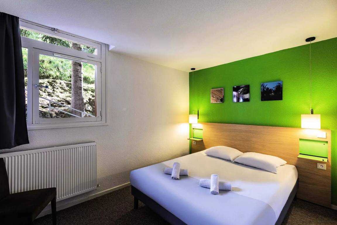24 M² Hotel ∙ 1 Bedroom ∙ 2 Guests - Laruns