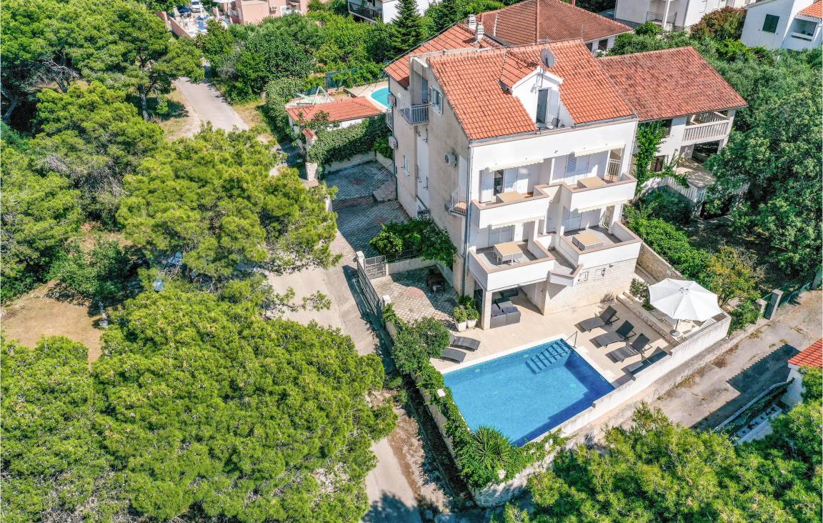 237 M² Maison De Vacances ∙ 8 Chambres ∙ 16 Personnes - Croatie