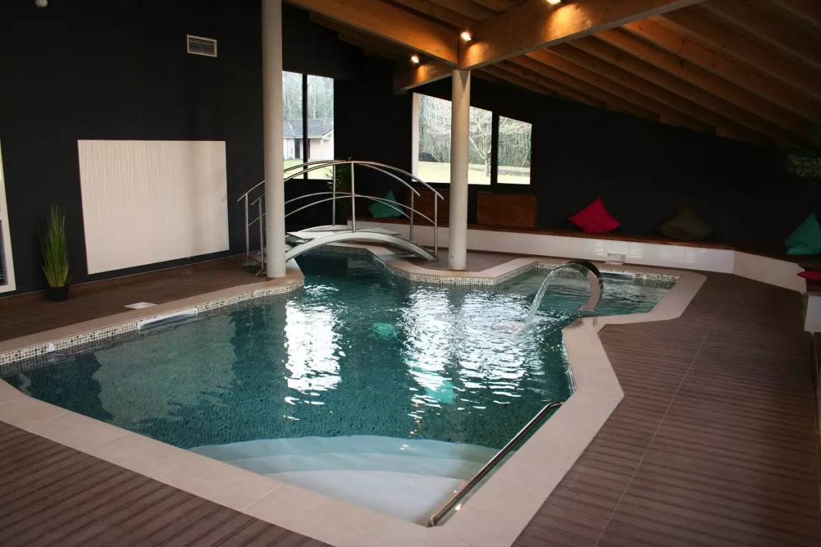 35 M² Hotel ∙ 2 Bedrooms ∙ 2 Guests - Talloires