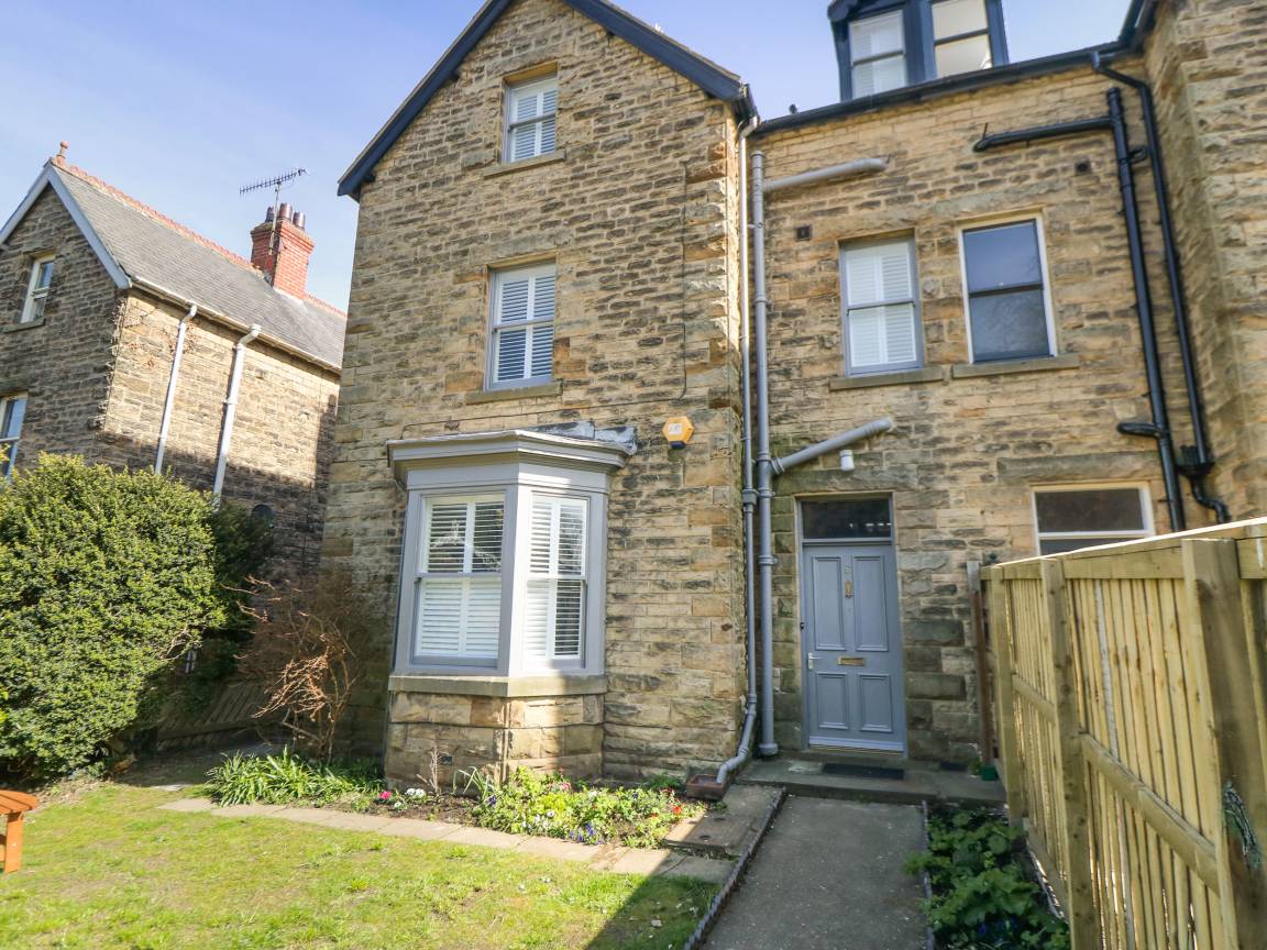 Cottage ∙ 4 Bedrooms ∙ 8 Guests - Sandsend