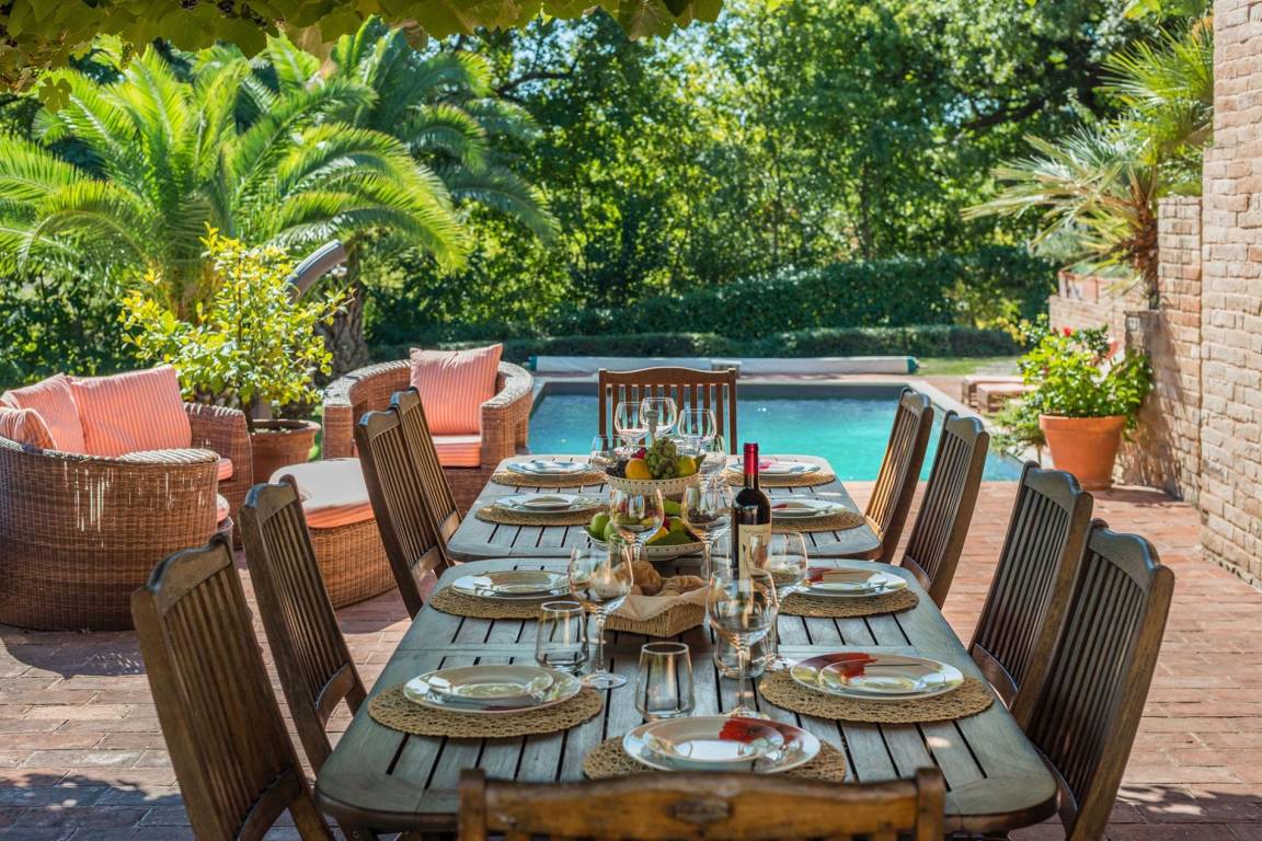 400 M² Villa ∙ 6 Slaapkamers ∙ 14 Gasten - Marche