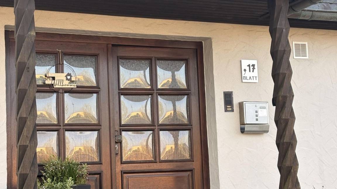 106 M² Ferienwohnung ∙ 2 Schlafzimmer ∙ 4 Gäste - Piesport