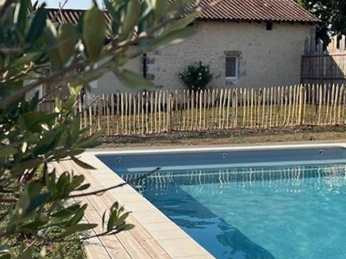 120 M² Cottage ∙ 4 Chambres ∙ 8 Personnes - Brantôme en Périgord