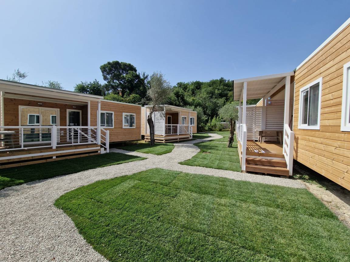 24 M² Caravan ∙ 2 Bedrooms ∙ 5 Guests - Loano