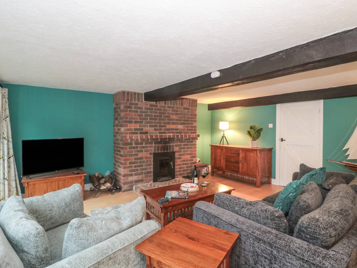 Cottage ∙ 4 Bedrooms ∙ 7 Guests - Weymouth