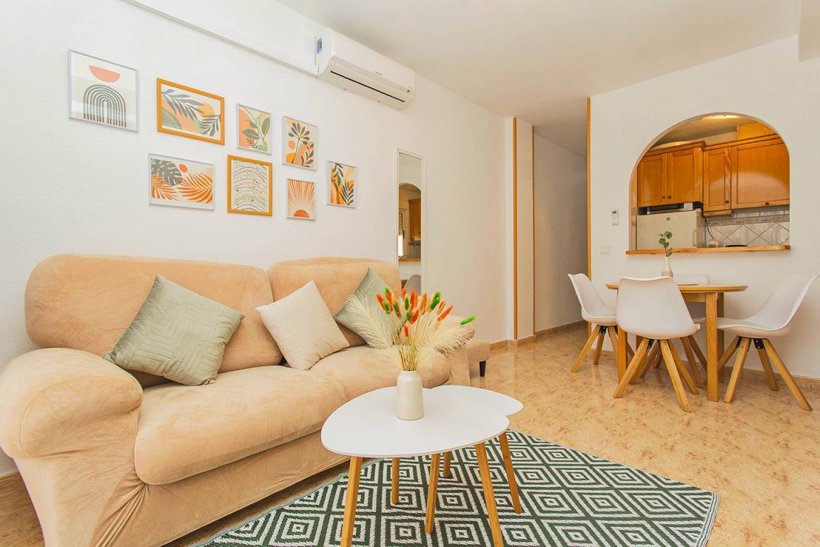 65 M² Appartement ∙ 2 Chambres ∙ 4 Personnes - Torrevieja