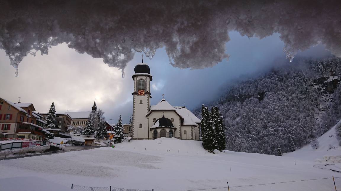 85 M² Apartamento ∙ 3 Quartos ∙ 4 Hóspedes - Engelberg