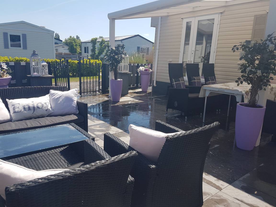 35 M² Chalet ∙ 3 Bedrooms ∙ 6 Guests - Zeeland