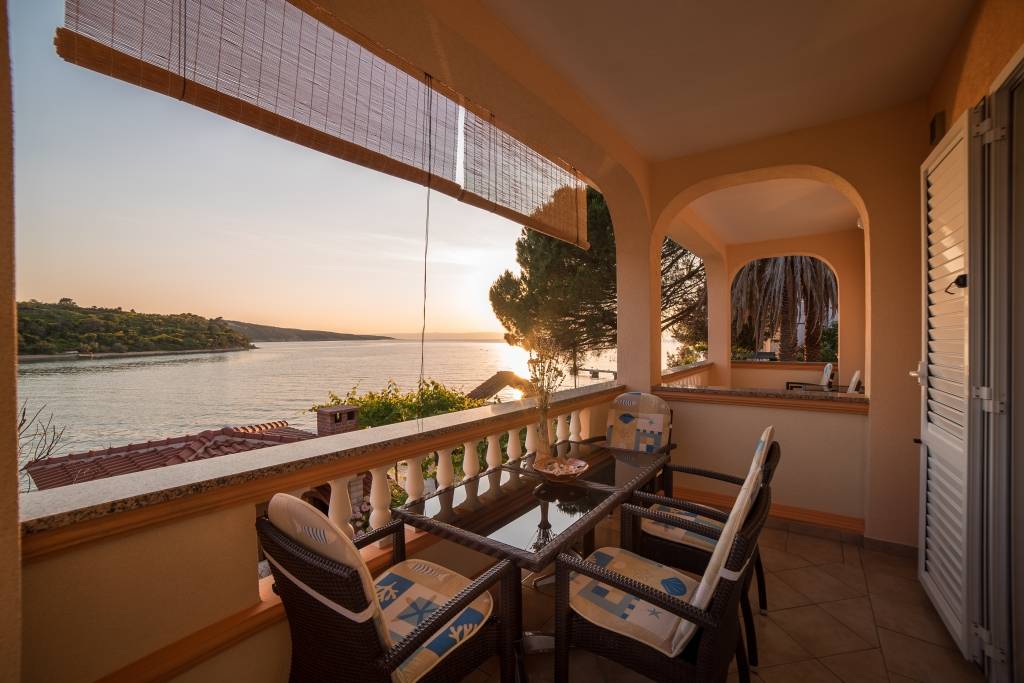 70 M² Apartamento ∙ 2 Quartos ∙ 5 Hóspedes - Supetarska Draga